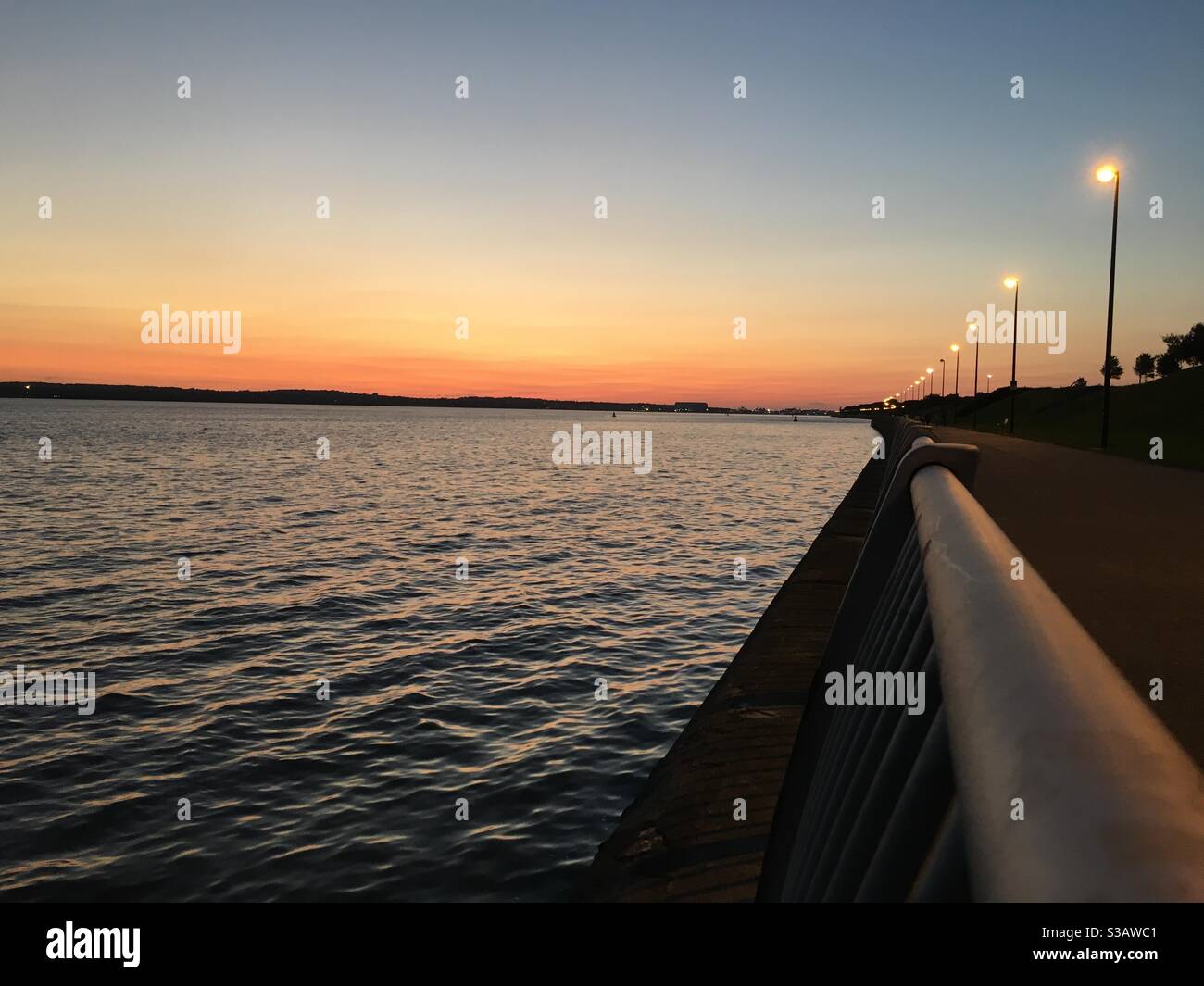 Otterspool promenade in Liverpool at dusk Stock Photo - Alamy