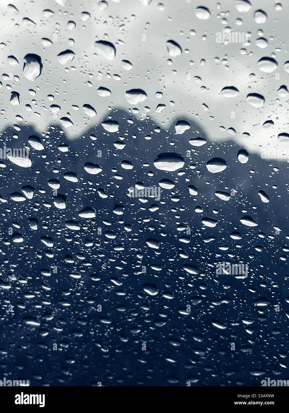 Rainy raindrops hi-res stock photography and images - Alamy