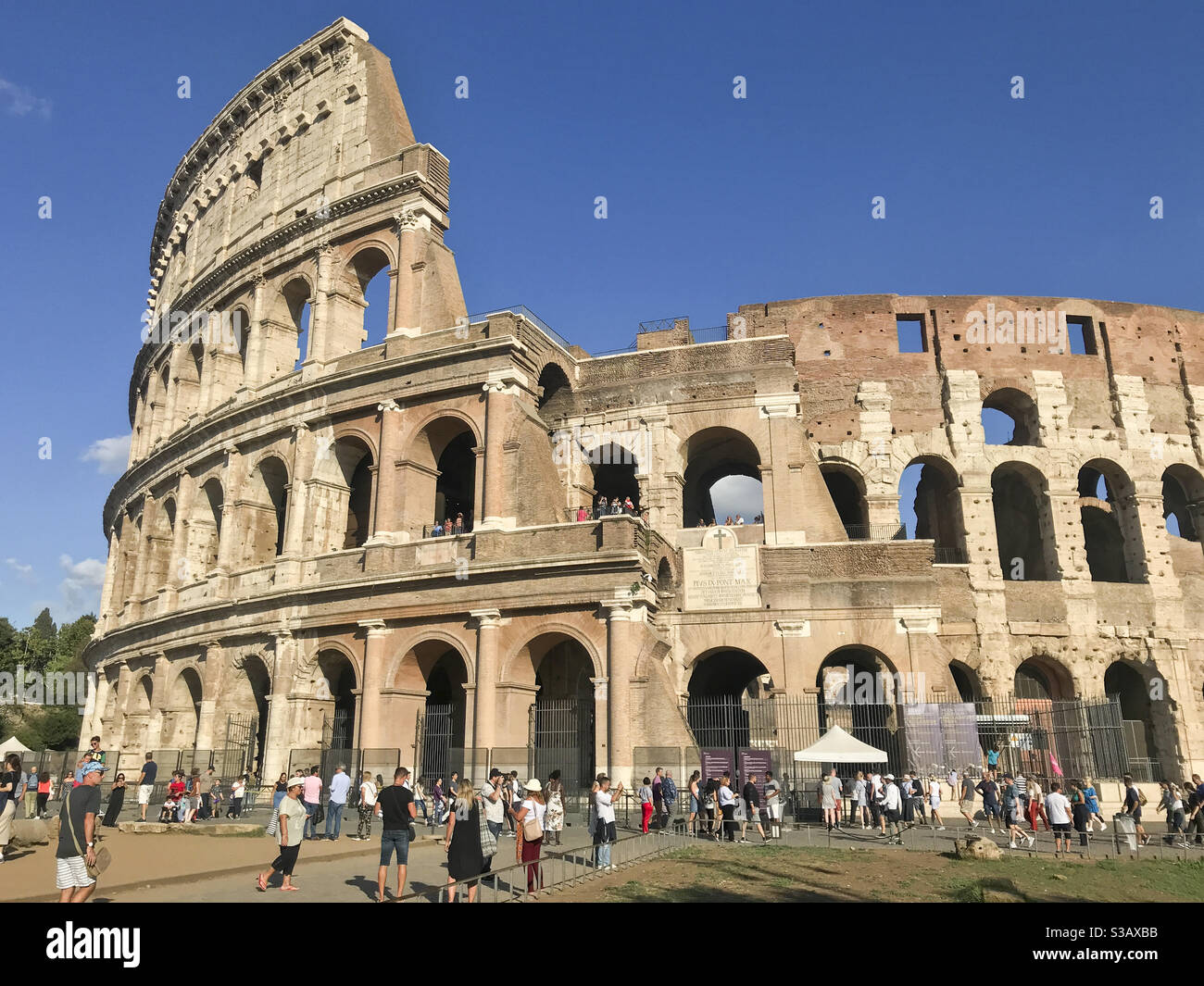 View of the Colosseum in downtown Rome Stock Photo - Alamy