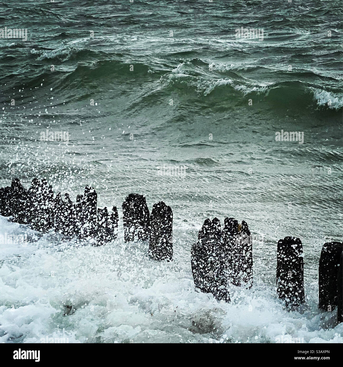 Cold water spray hi-res stock photography and images - Alamy