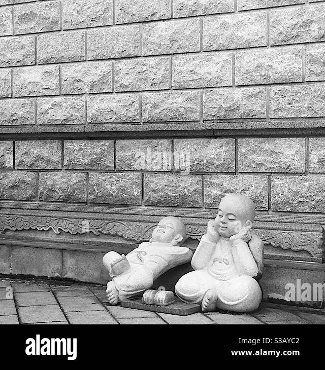 Lazing around hi-res stock photography and images - Alamy