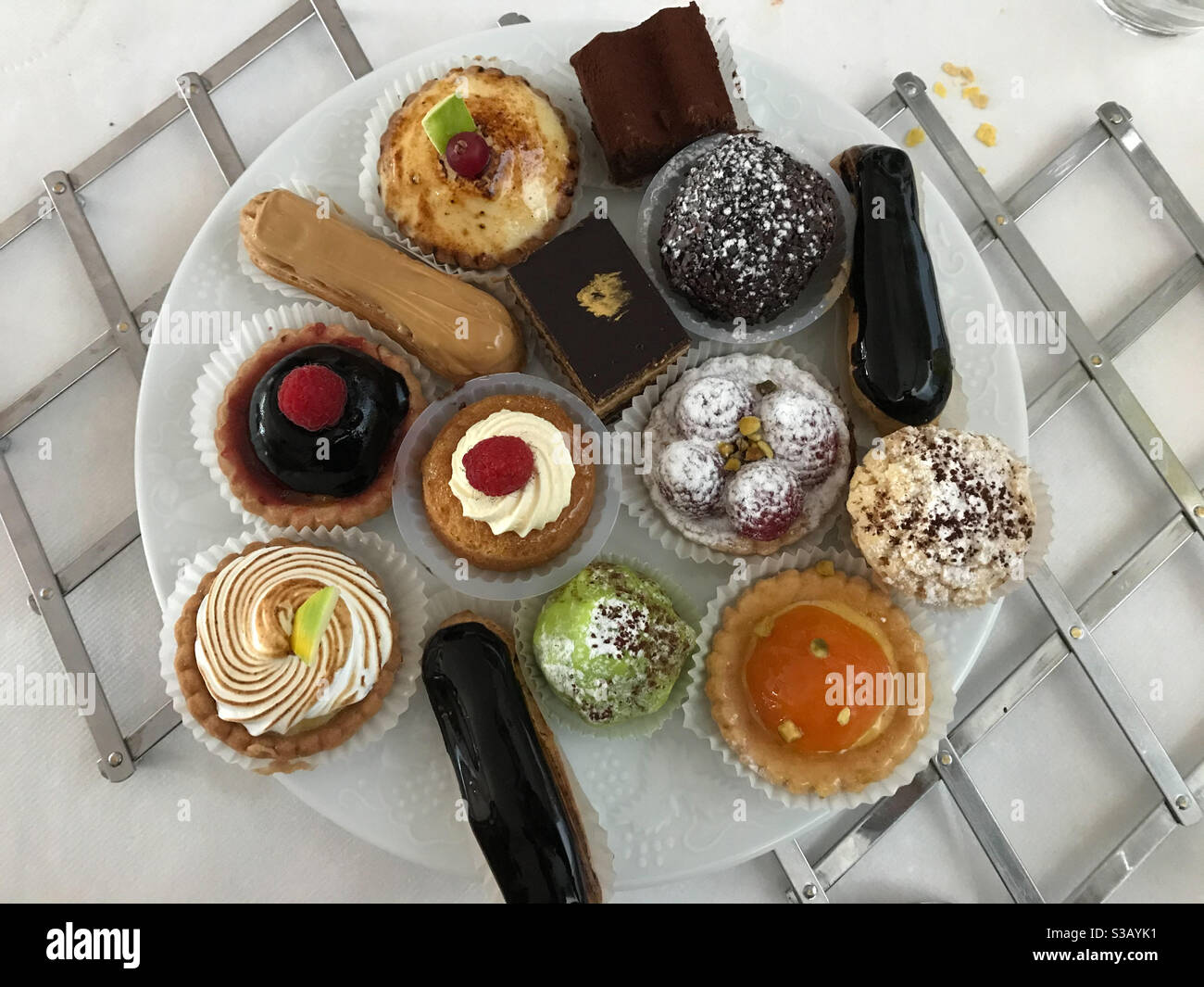 Fine gourmet French pastry cakes Stock Photo - Alamy