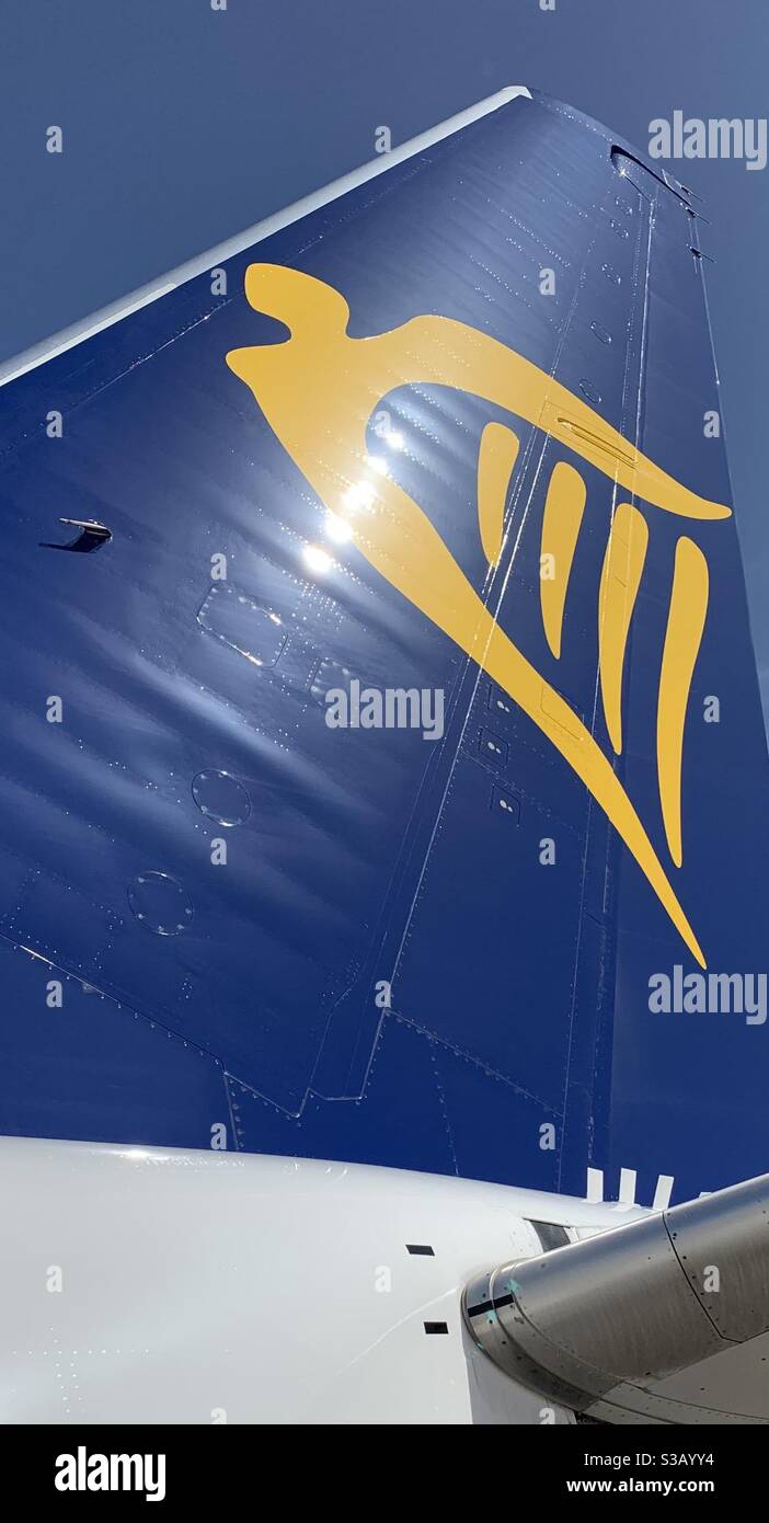 Tail plane hi-res stock photography and images - Alamy