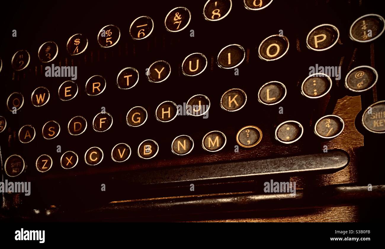 Antique keyboard hi-res stock photography and images - Alamy
