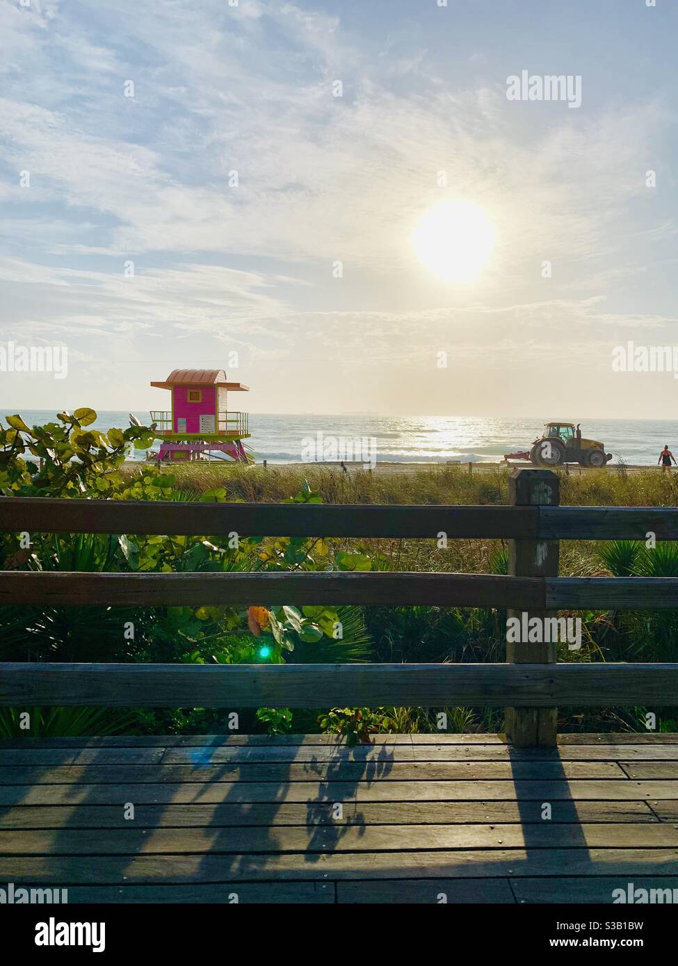 Beautiful miami beach hi-res stock photography and images - Alamy