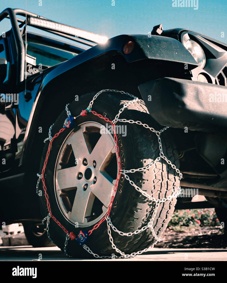 Tire chain hi-res stock photography and images - Alamy