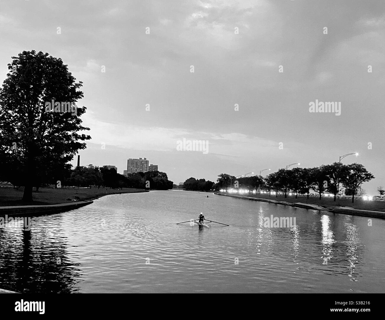 Rowing at Lincoln Parks lagoon Stock Photo - Alamy