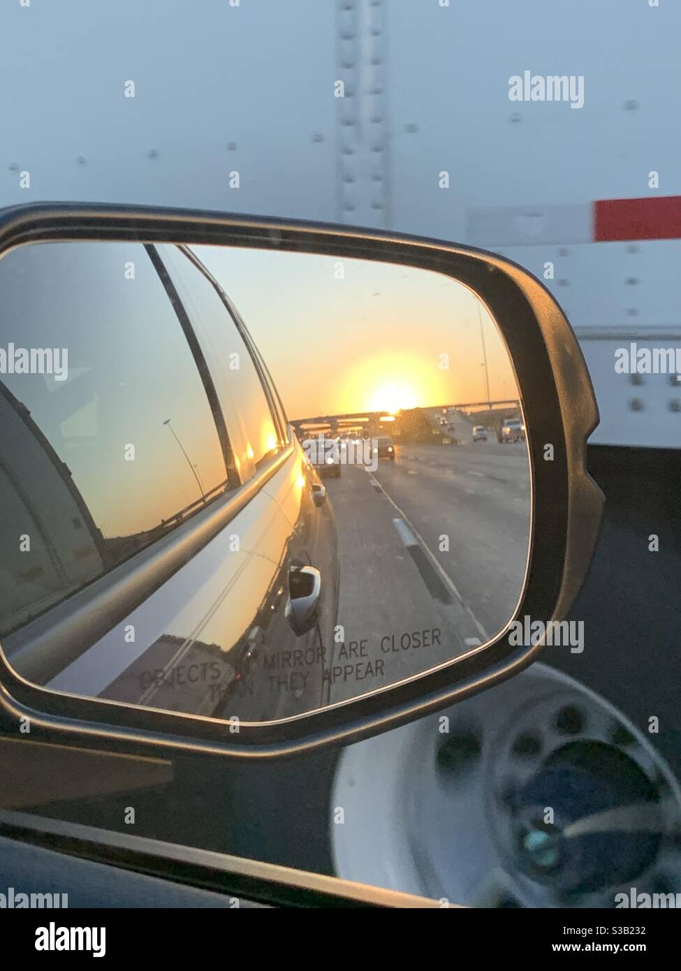 Orange yellow sunset glow hi-res stock photography and images - Alamy