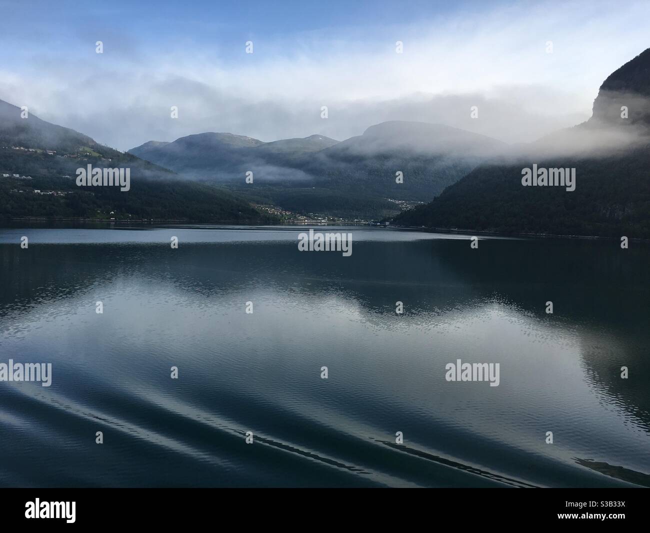 Norwegian fjords and mountains hi-res stock photography and images - Alamy