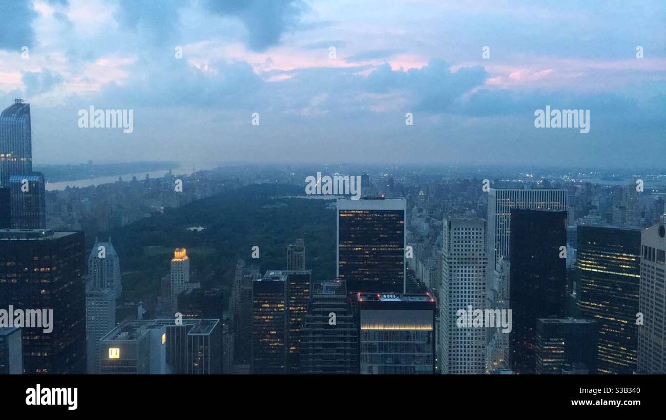 The city that never sleeps Stock Photo - Alamy