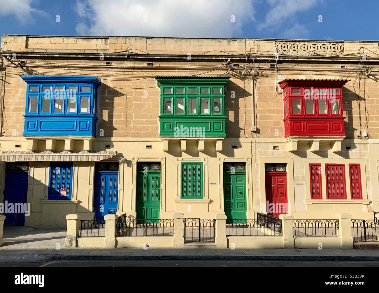 Maltese houses hi-res stock photography and images - Alamy