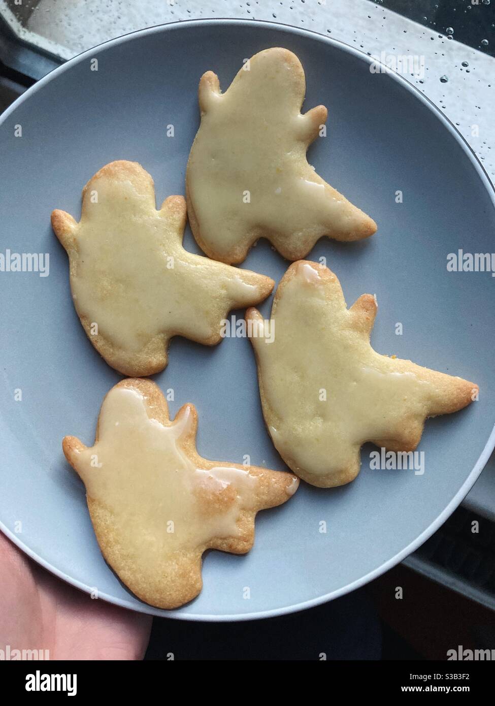 Homemade ghost biscuits Stock Photo - Alamy