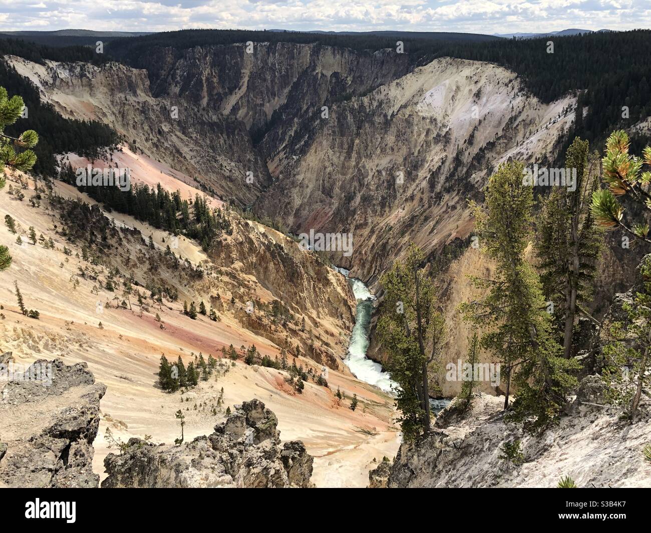 Yellowstone geology hi-res stock photography and images - Alamy