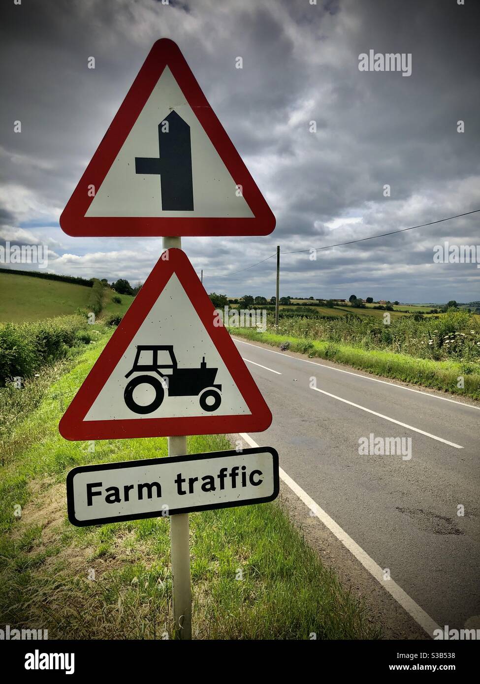 Warnings signs hi-res stock photography and images - Alamy