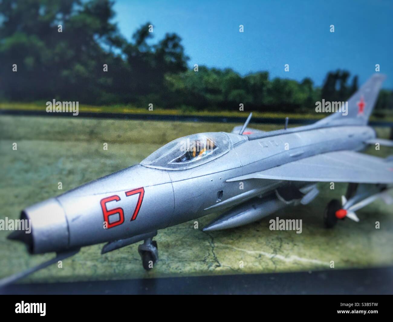 1 72 scale model aircraft hi-res stock photography and images - Alamy