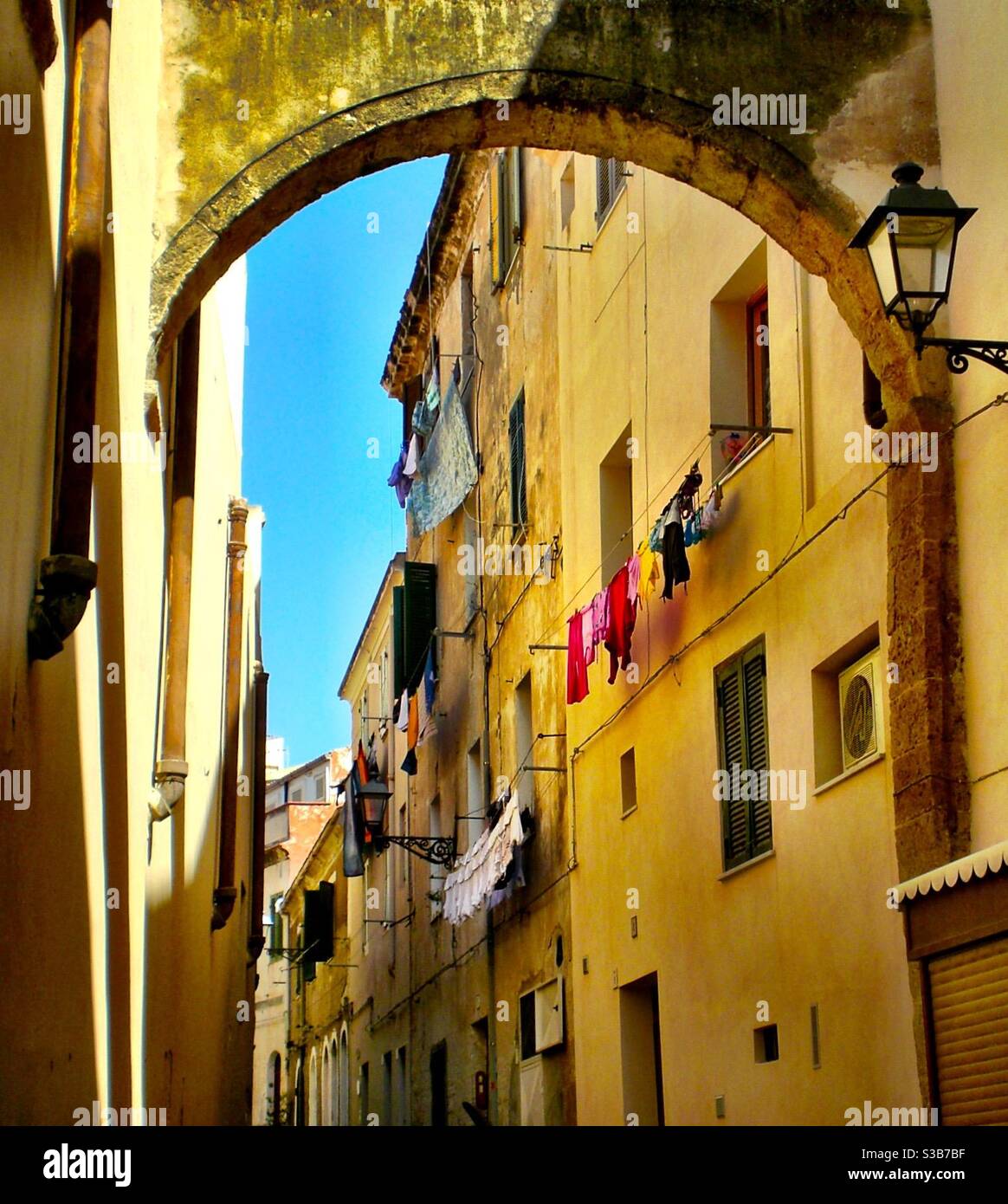 Washing hanging drying windows hi-res stock photography and images - Alamy