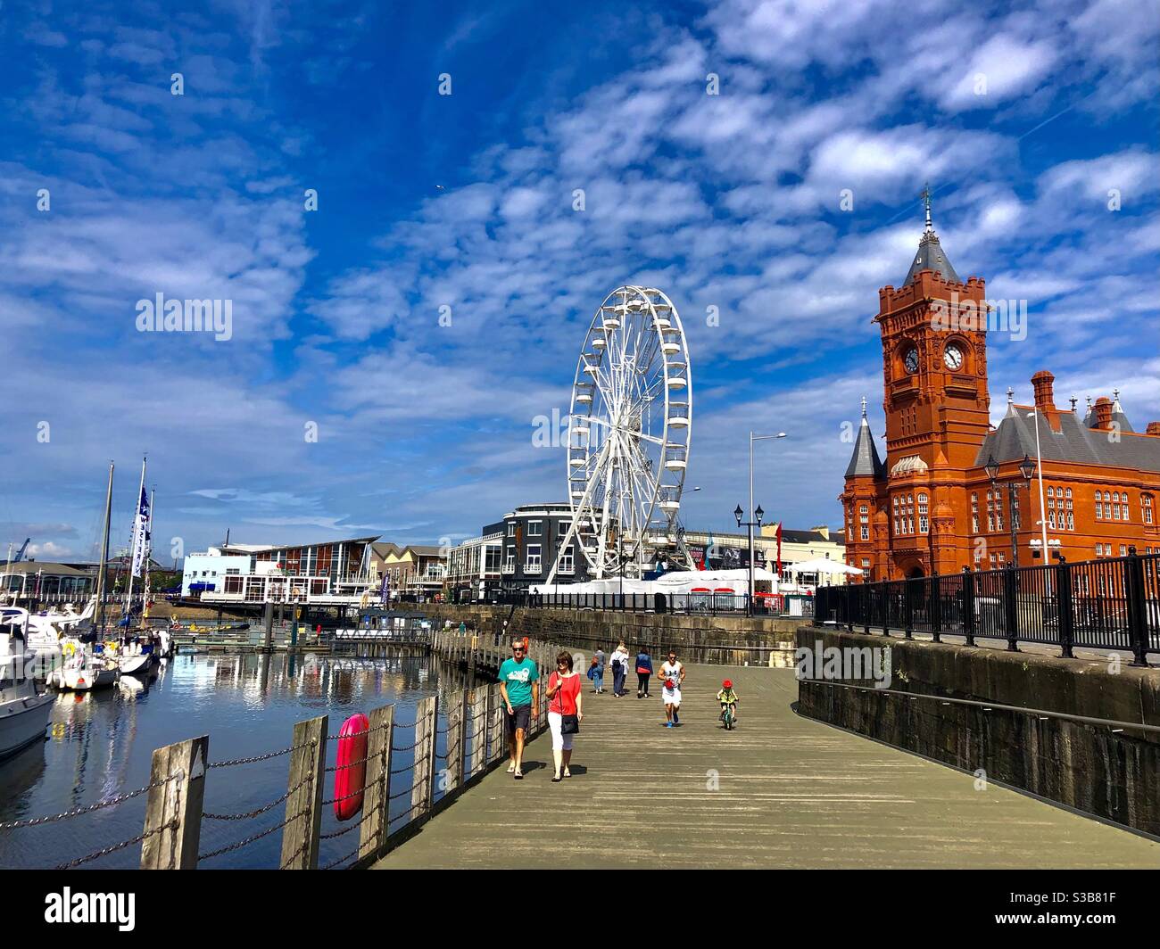 Cardiff Bay High Resolution Stock Photography and Images - Alamy