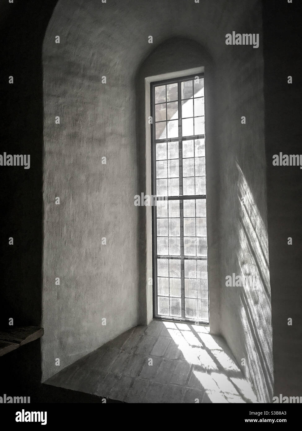 Recessed window hi-res stock photography and images - Alamy
