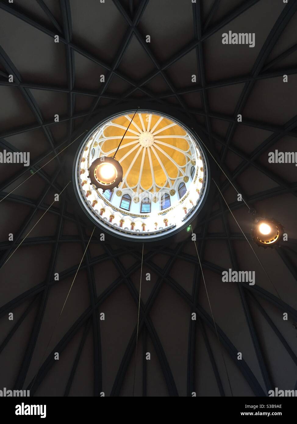 Dome architecture hi-res stock photography and images - Alamy