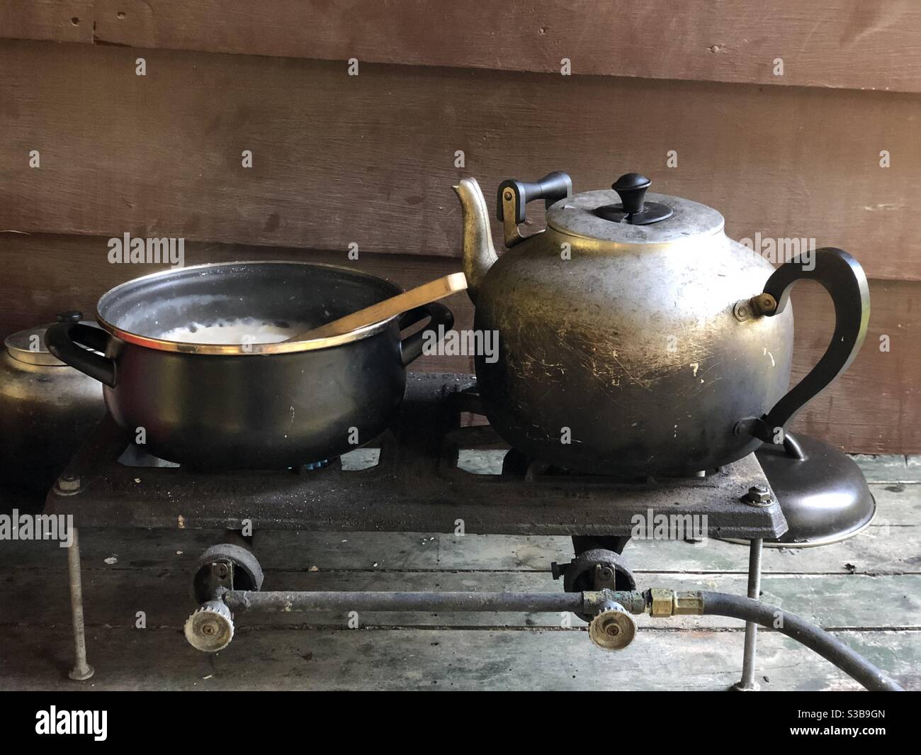 Back to basics hi-res stock photography and images - Alamy