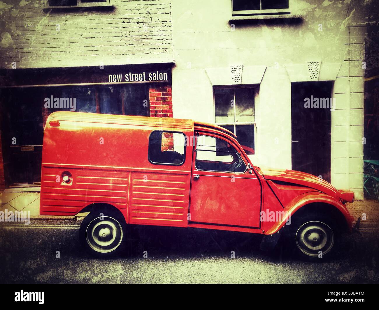 Vintage Citroen 2Cv van Stock Photo - Alamy