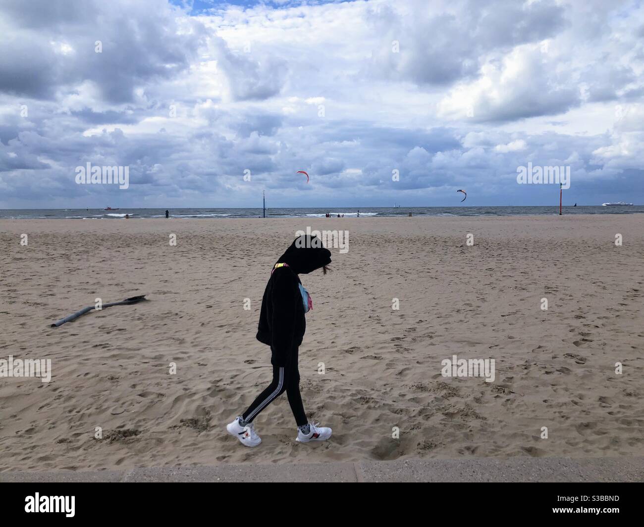 Lonely at the beach hi-res stock photography and images - Alamy