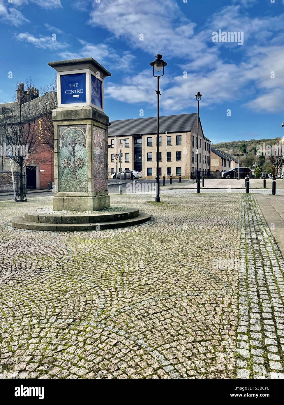 Scottish town centre hi-res stock photography and images - Alamy