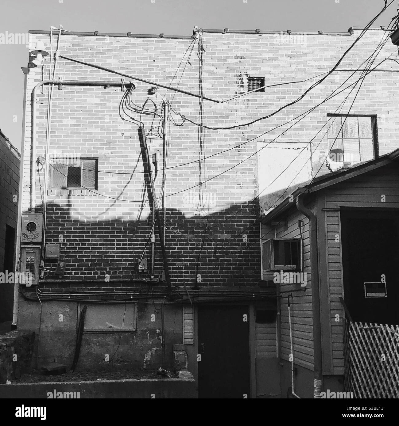 Back of a building hi-res stock photography and images - Alamy
