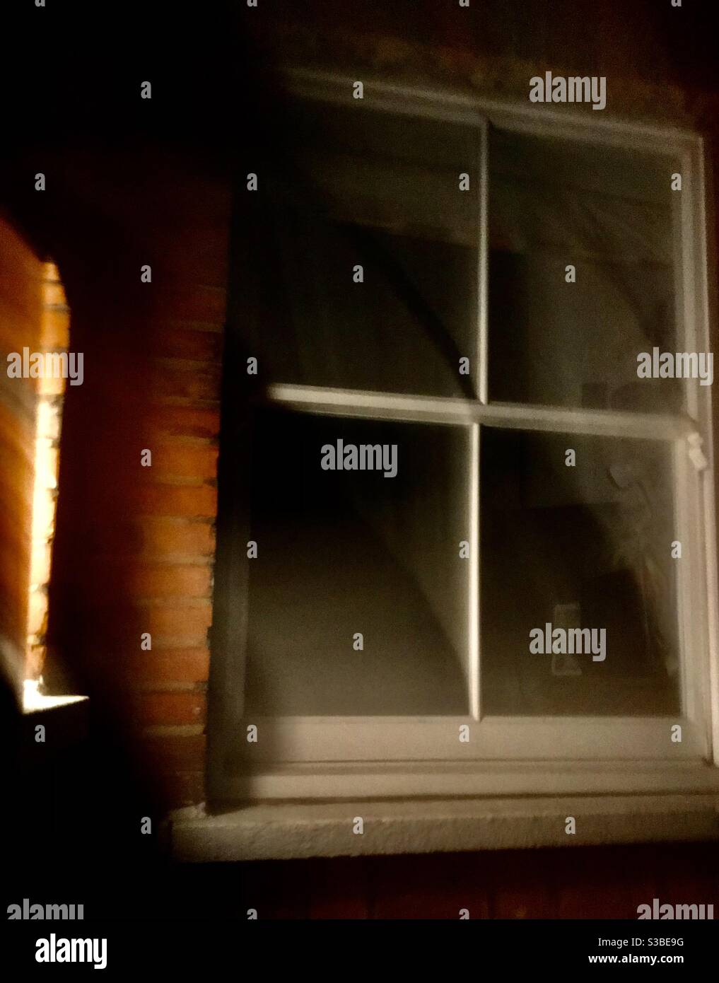 Shutter speed window hi-res stock photography and images - Alamy