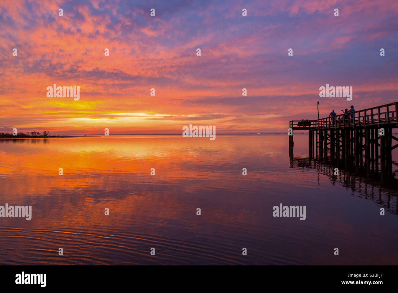 Mobile bay waterfront hi-res stock photography and images - Alamy