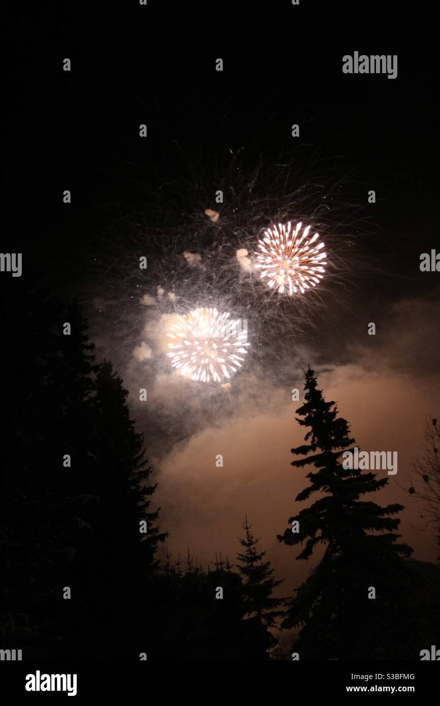 Dramatic fireworks hi-res stock photography and images - Alamy