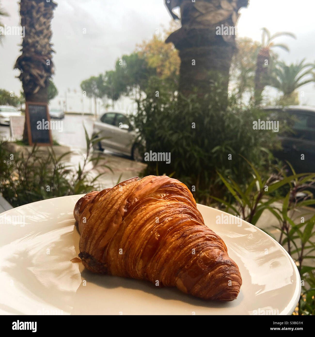 Love croissant hi-res stock photography and images - Alamy
