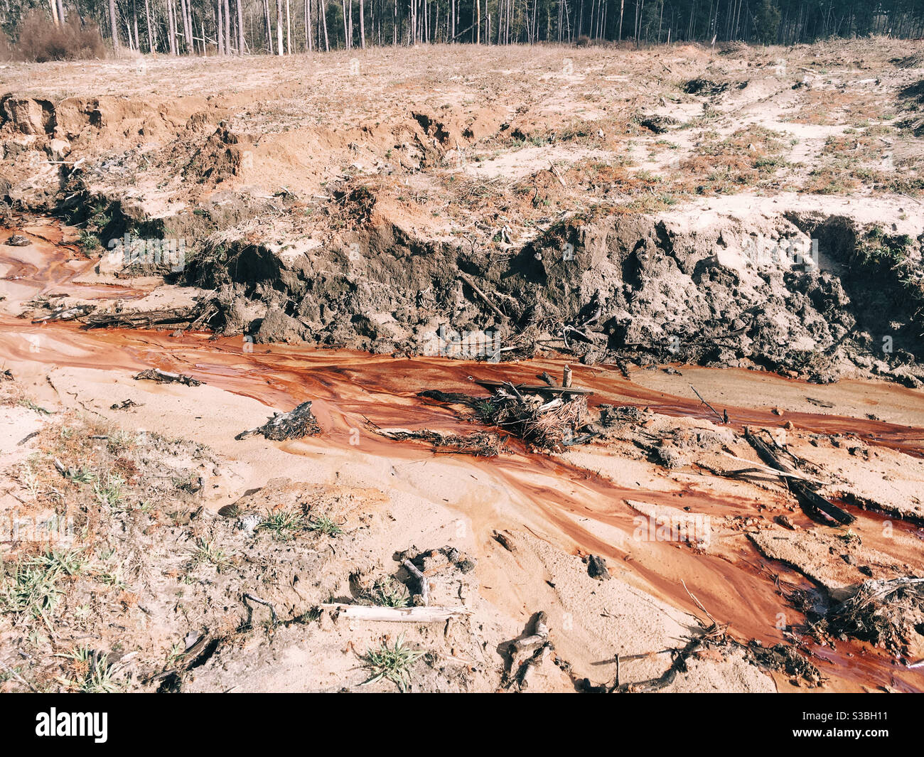 Clay mud hi-res stock photography and images - Alamy