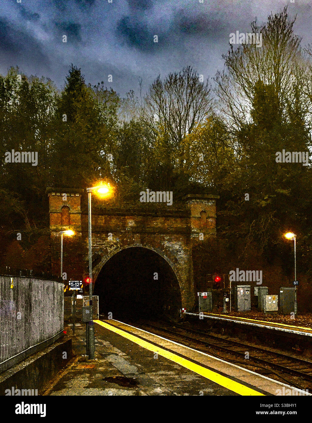 Railway tunnel hi-res stock photography and images - Alamy