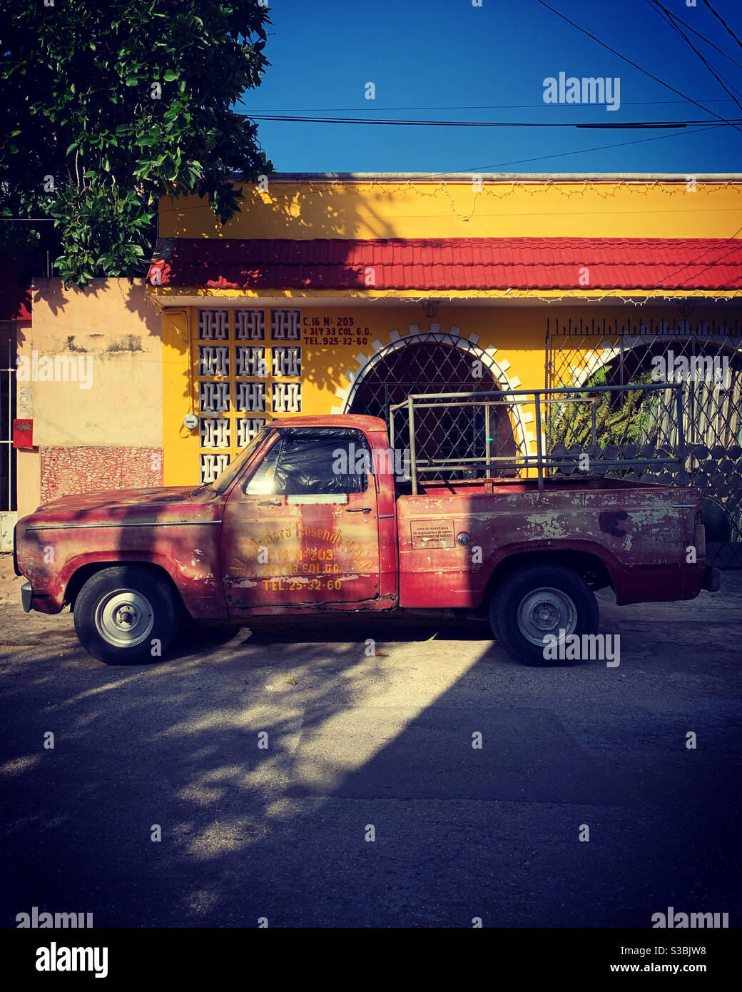Street scene , Merida , Mexico Stock Photo - Alamy