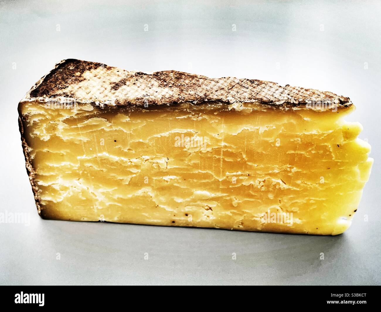 Lincolnshire Poacher cheese Stock Photo - Alamy