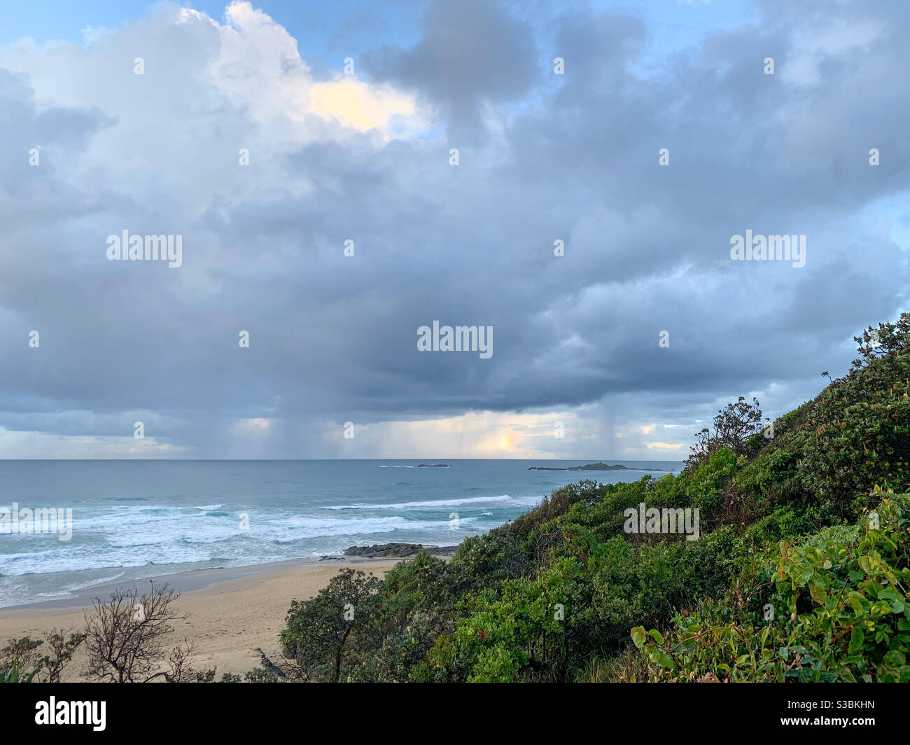 Rain sea hi-res stock photography and images - Alamy