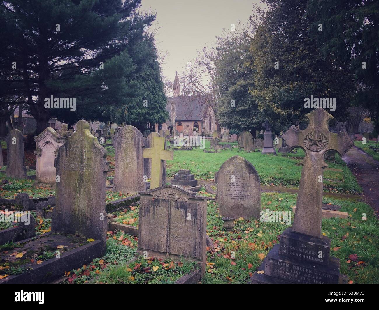 Tottenham cemetery hi-res stock photography and images - Alamy