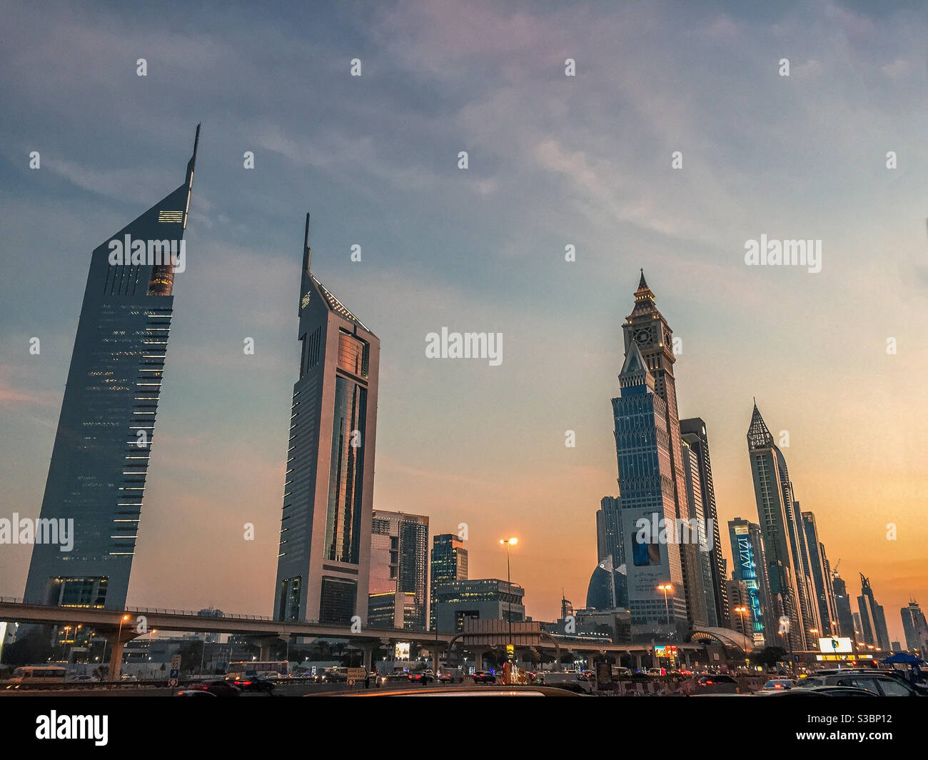 Dubai architecture hi-res stock photography and images - Alamy
