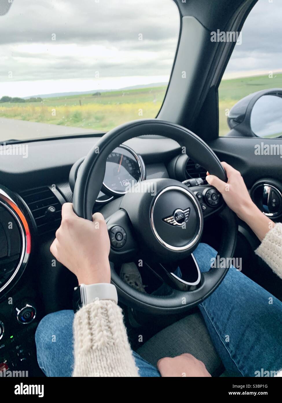 Driving fast in car hi-res stock photography and images - Alamy