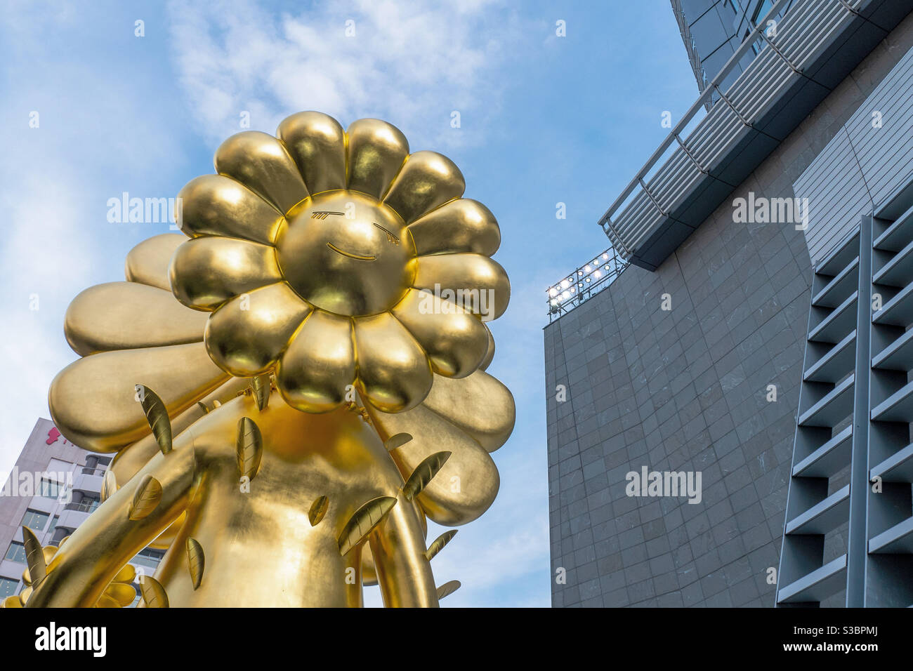 Takashi murakami hi-res stock photography and images - Alamy