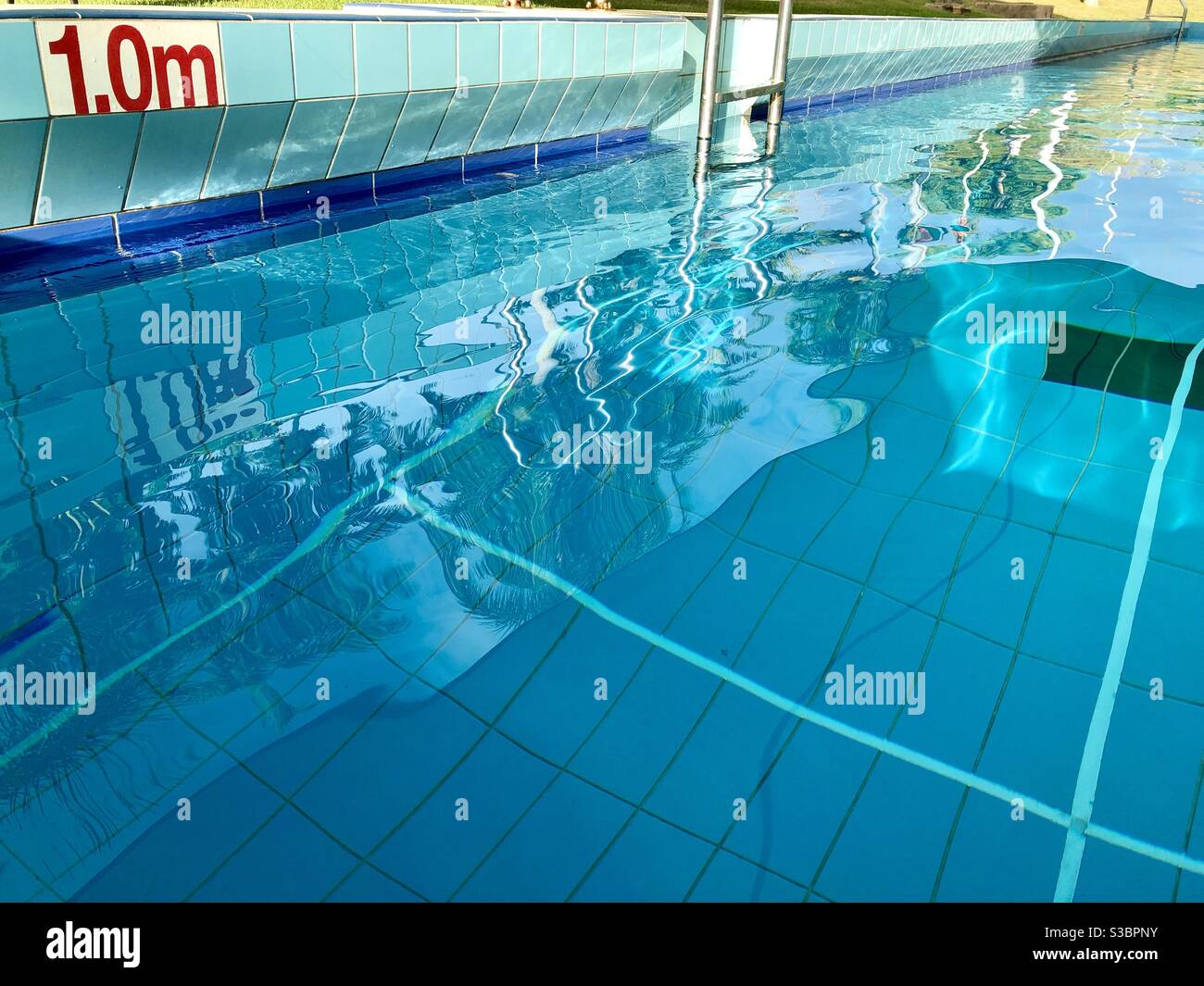 Swimming pool depth indicator hi-res stock photography and images - Alamy