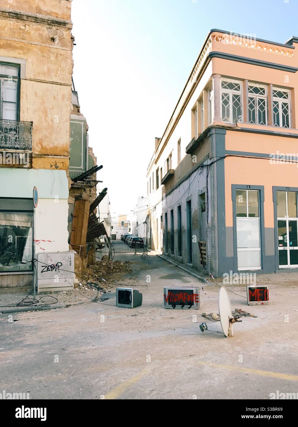 Street art installation hi-res stock photography and images - Alamy