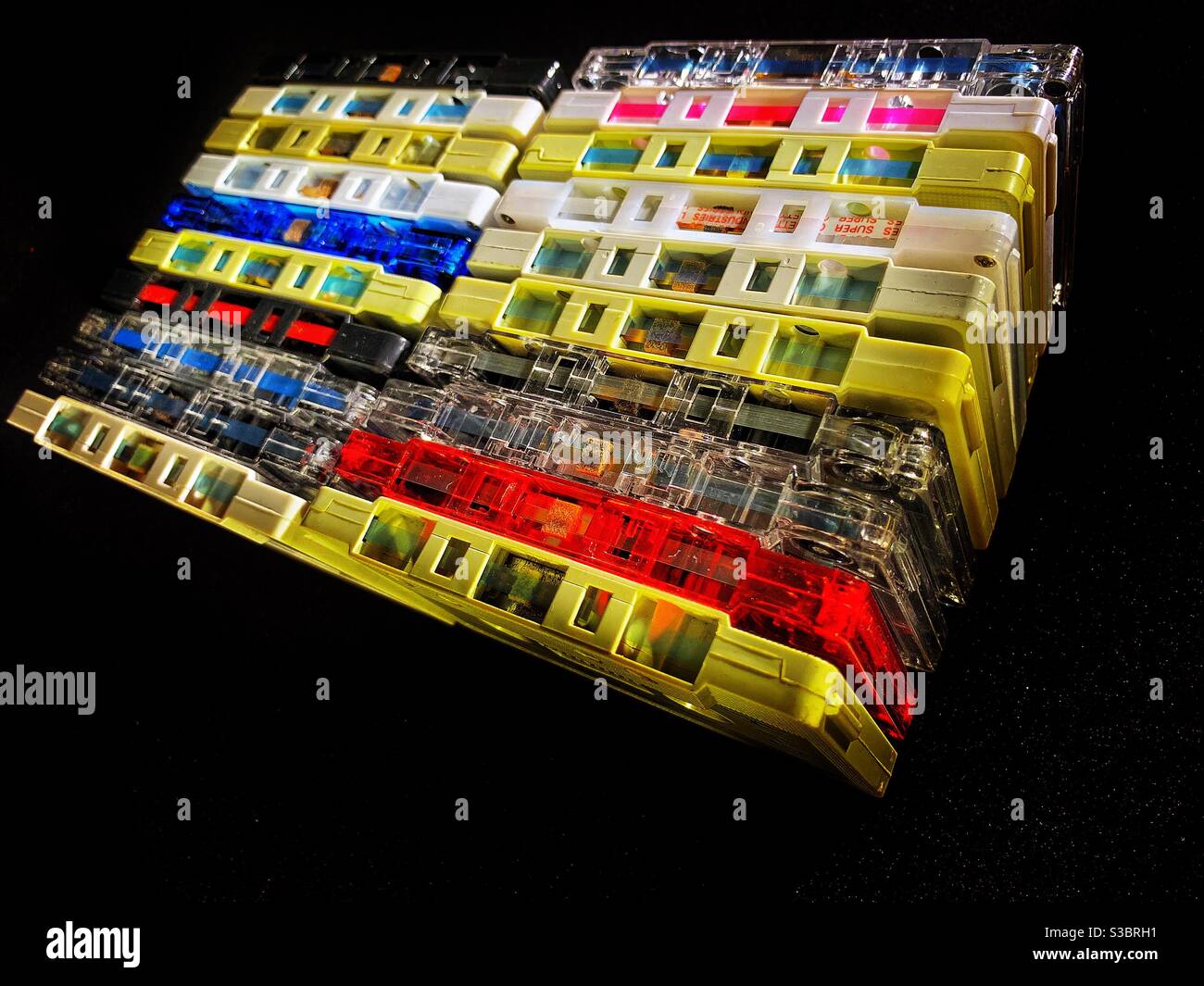 Vintage music cassette tapes hi-res stock photography and images - Alamy