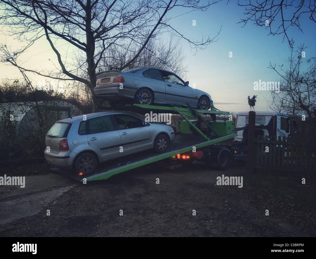 Scrap truck hi-res stock photography and images - Alamy