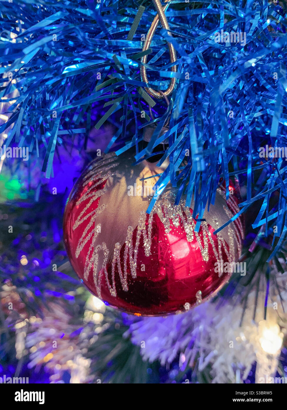 Gold bauble tree hi-res stock photography and images - Alamy