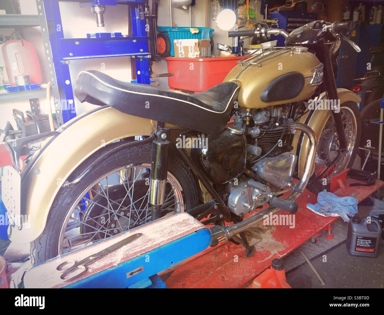 Triumph Motorcycle Restoration | Reviewmotors.co
