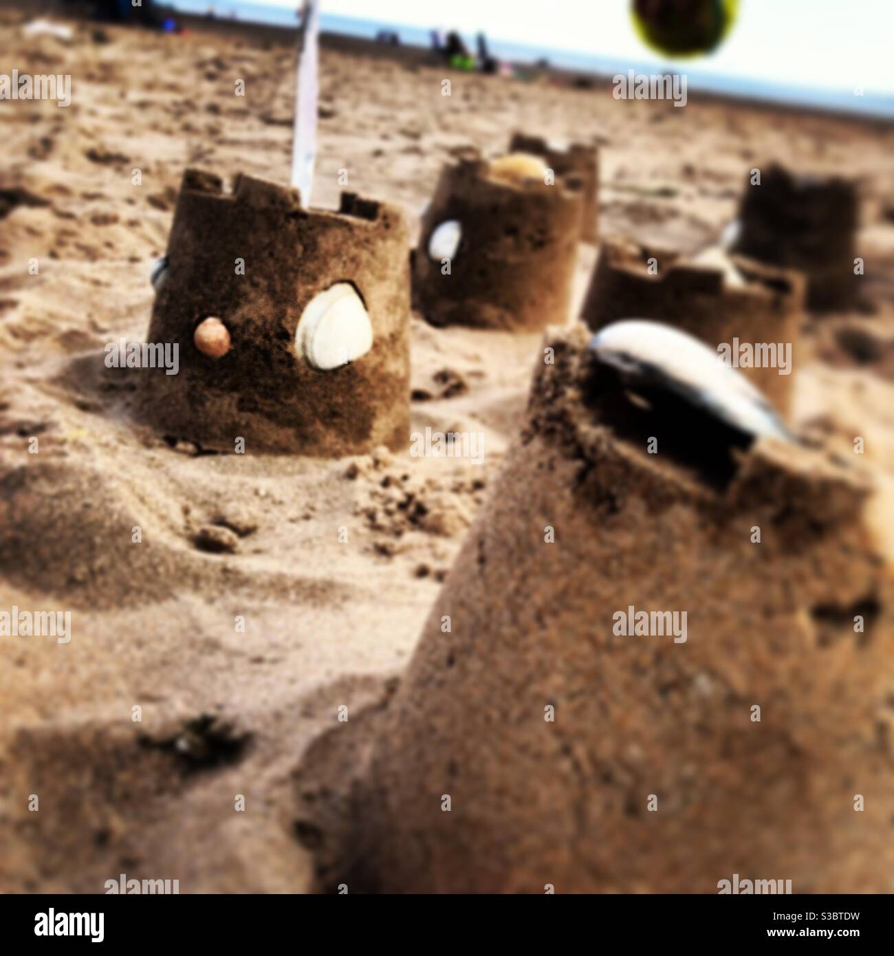 Sandcastles beach shells hi-res stock photography and images - Alamy