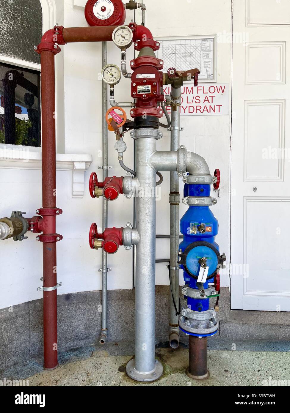 Fire Hydrant Valves High Resolution Stock Photography and Images - Alamy