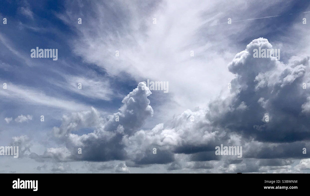 Silver backdrops hi-res stock photography and images - Alamy